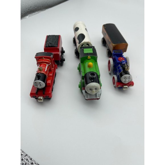 Thomas & Friends | Toys | Thomas The Train James And Tender Fergus Milk ...